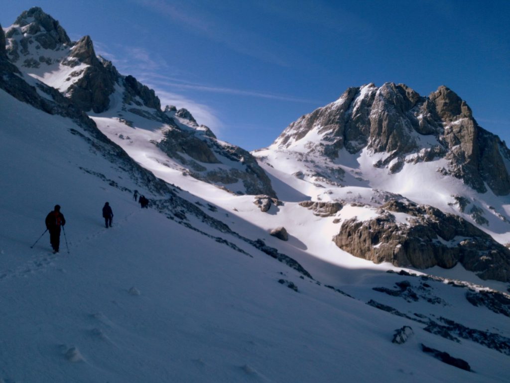 El Anillo Vindio, recorriendo el macizo Occidental de Picos de Europa ...